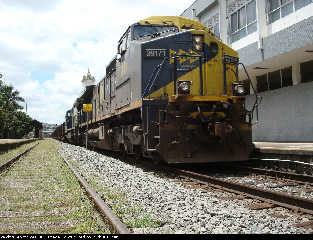 C38MEi 3917 and 3942